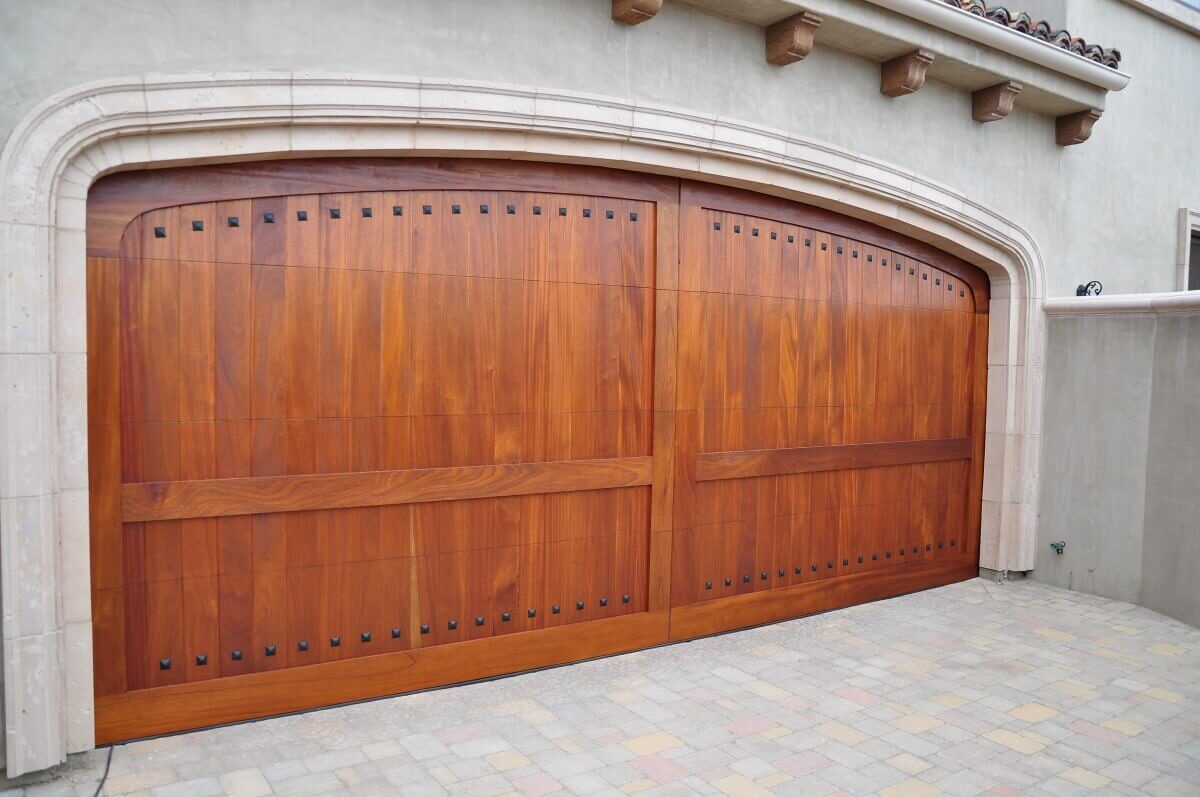 Camarillo Garage Doors | Garage Door Repair | Driveway Gates